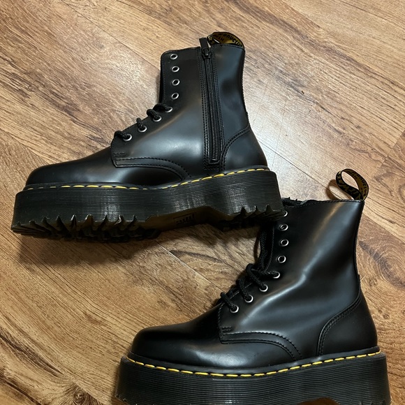 Dr. Martens | Shoes | Doc Martin Platform Boots Jadon | Poshmark